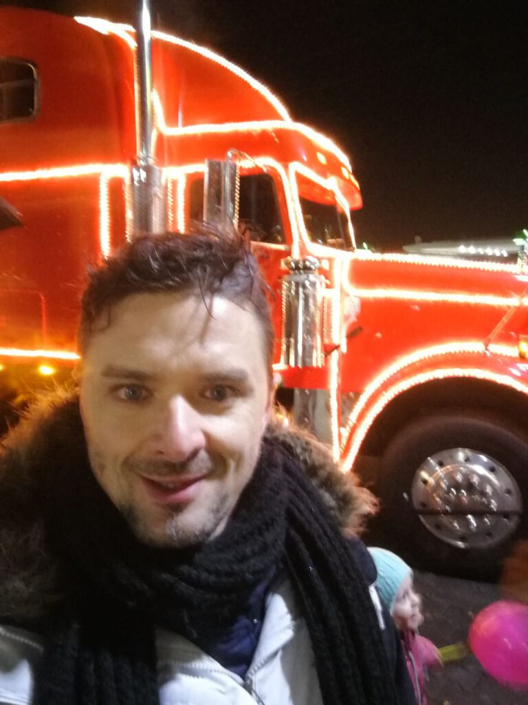 Coca Cola Weihnachtstruck in Derching - Alexander Woldrich, Augsburg ...